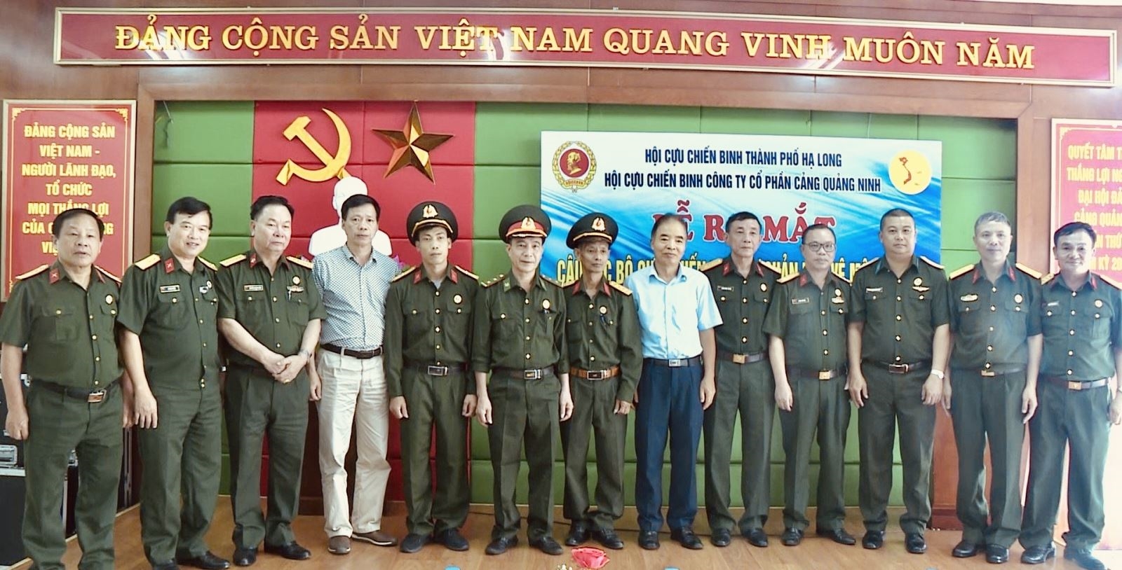 Công ty Cổ phần Cảng Quảng Ninh ra mắt Câu Lạc bộ CCB tự quản bảo vệ ...